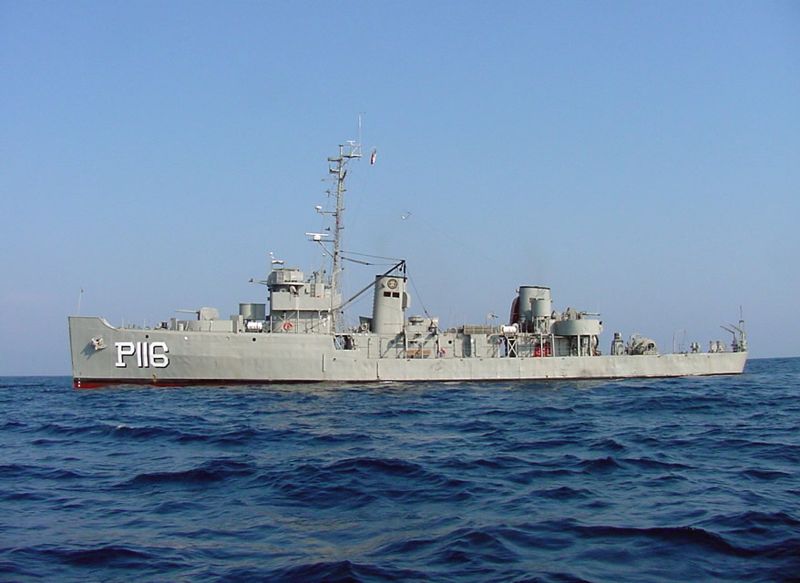 Mexican Sailors conduct sea-to-shore raid training during RIMPAC 2016 ...